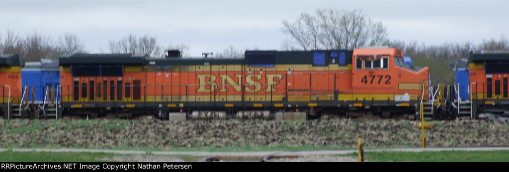 BNSF 4772